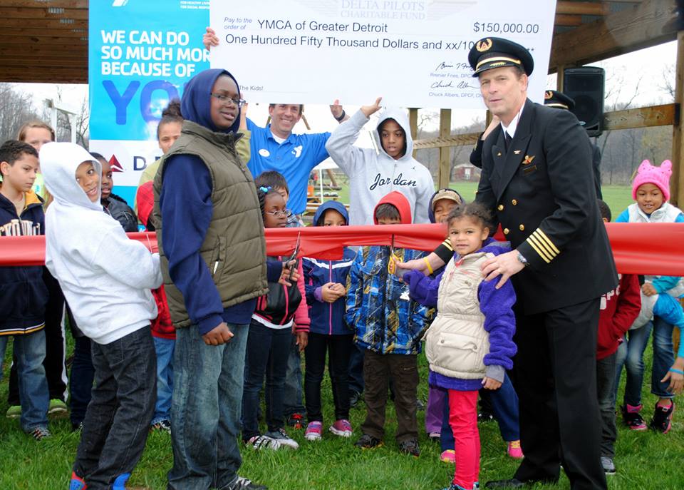 Delta Pilots Take Camp to New Heights – YMCA of Metropolitan Detroit